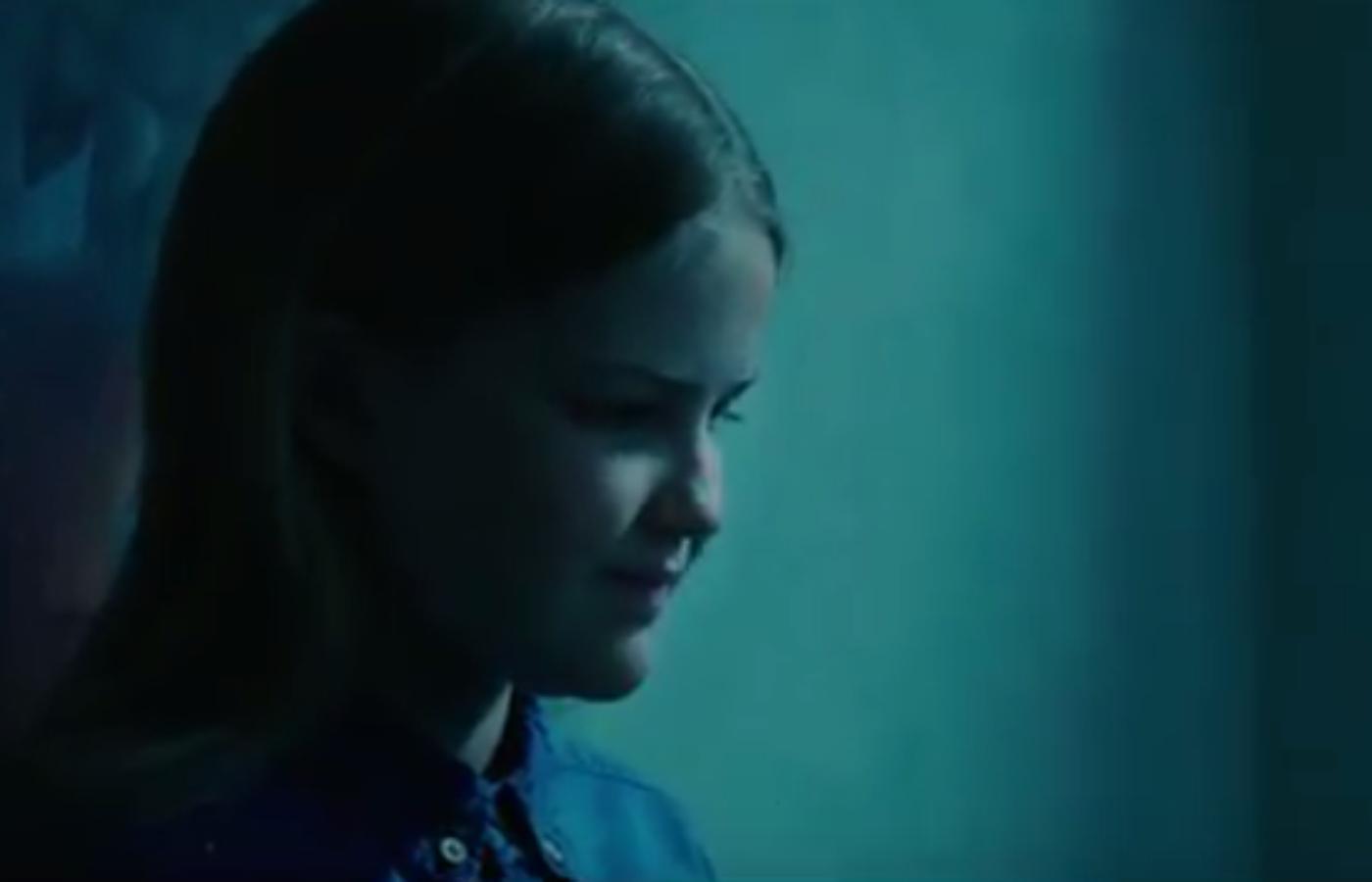 Svanurinn lítur dagsins ljós - DV