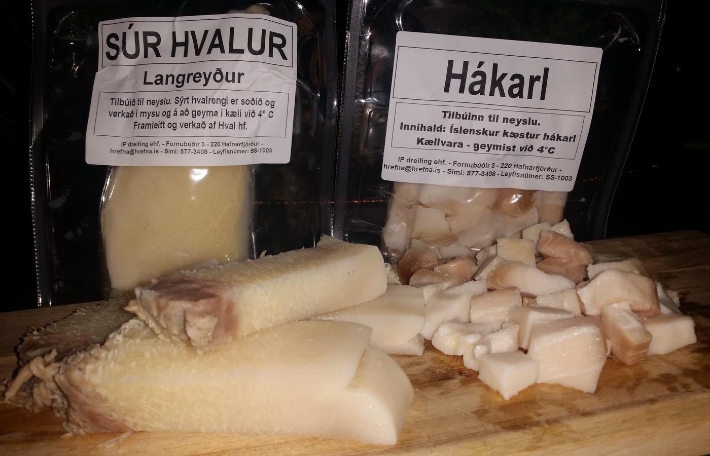 Súr hvalur og hákarl í öllum matvöruverslunum - DV