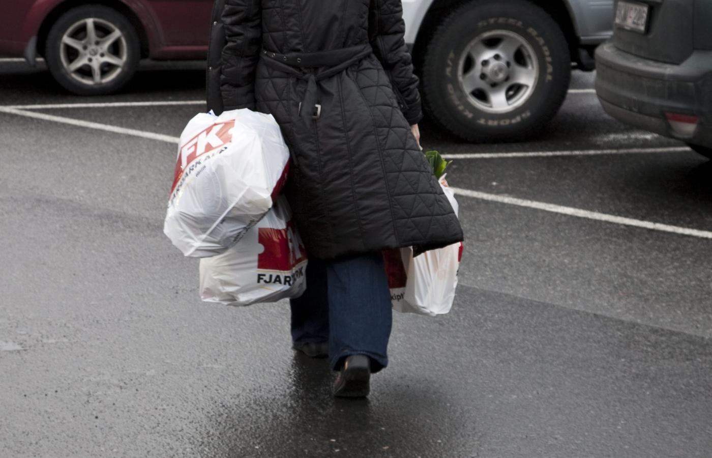 Ný rannsókn - Plastpokar eru betri fyrir umhverfið en taupokar – Nota ...