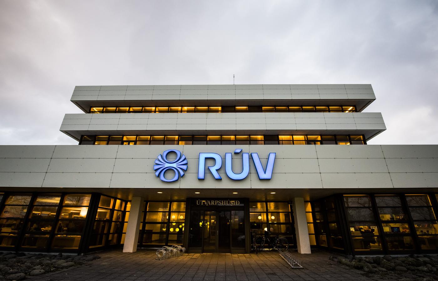 Fallegar siðareglur - DV