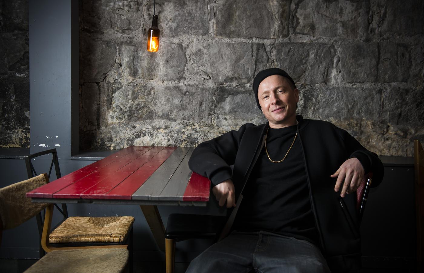 Myndband: Blaz Roca hvetur fótboltalandsliðið til að taka afsteypur af ...