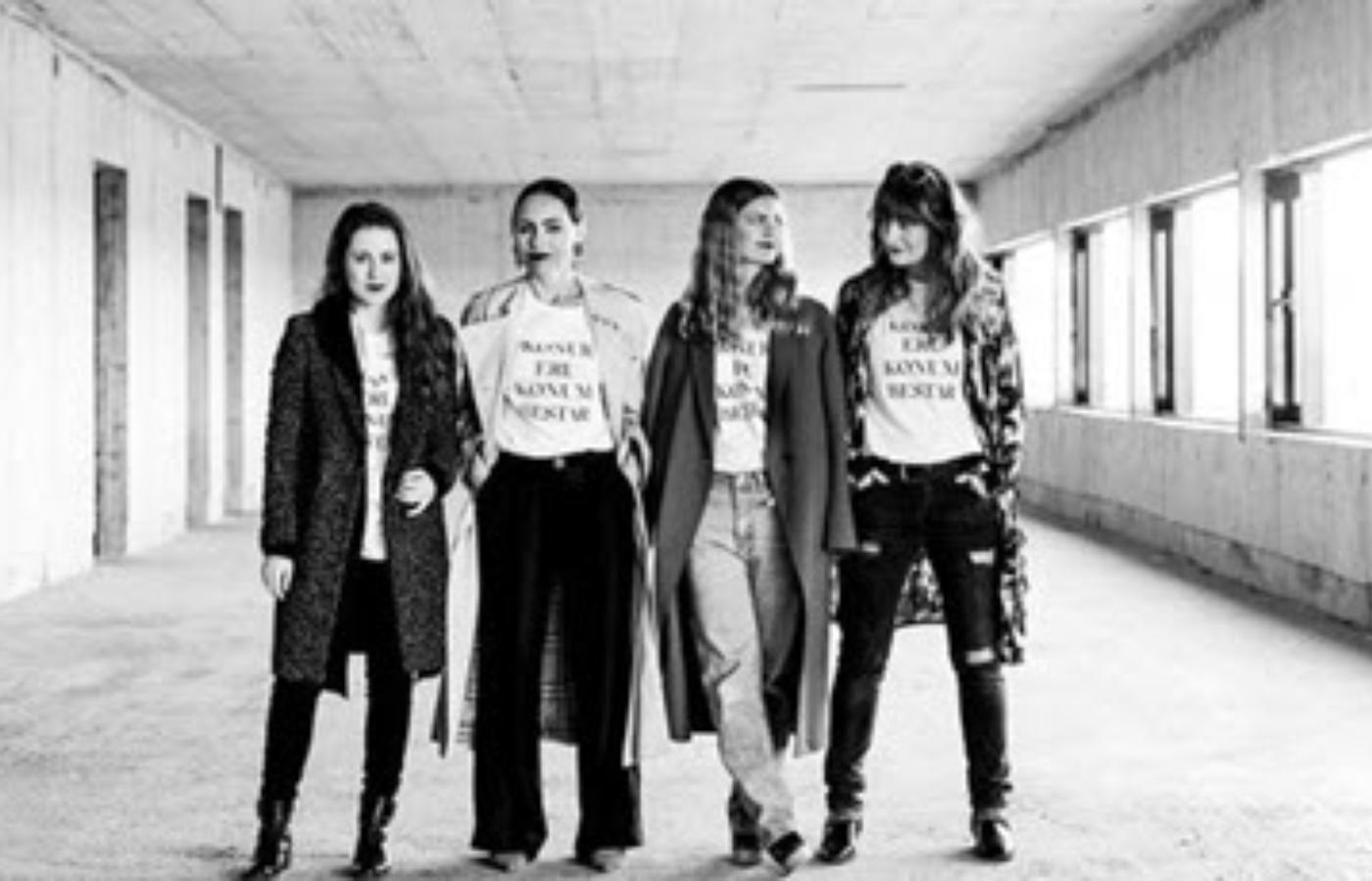 KONUR ERU KONUM BESTAR - DV