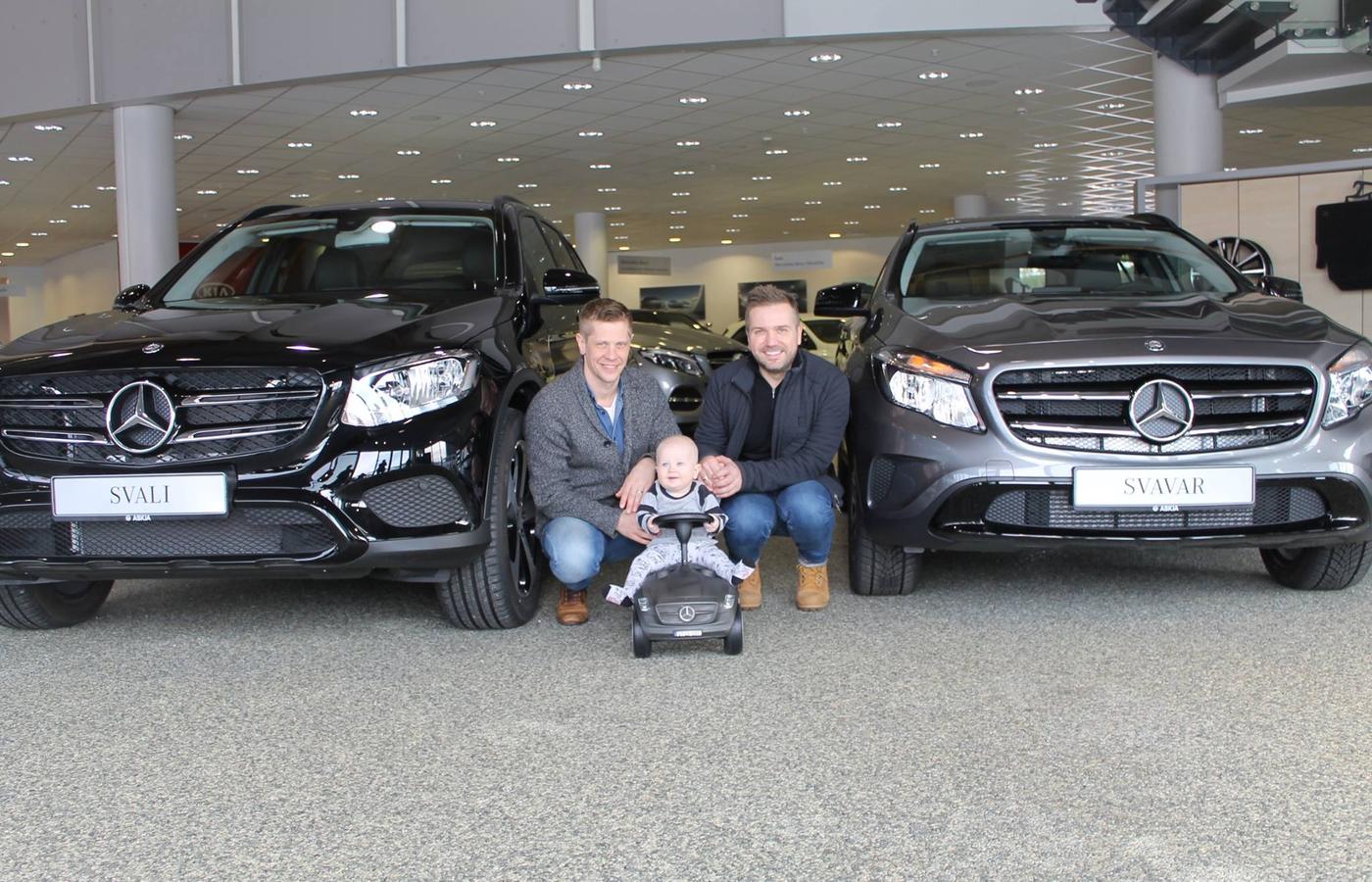 Útvarpsmenn á glæsikerrum: Svali og Svavar fengu sér nýja Mercedes-Benz ...