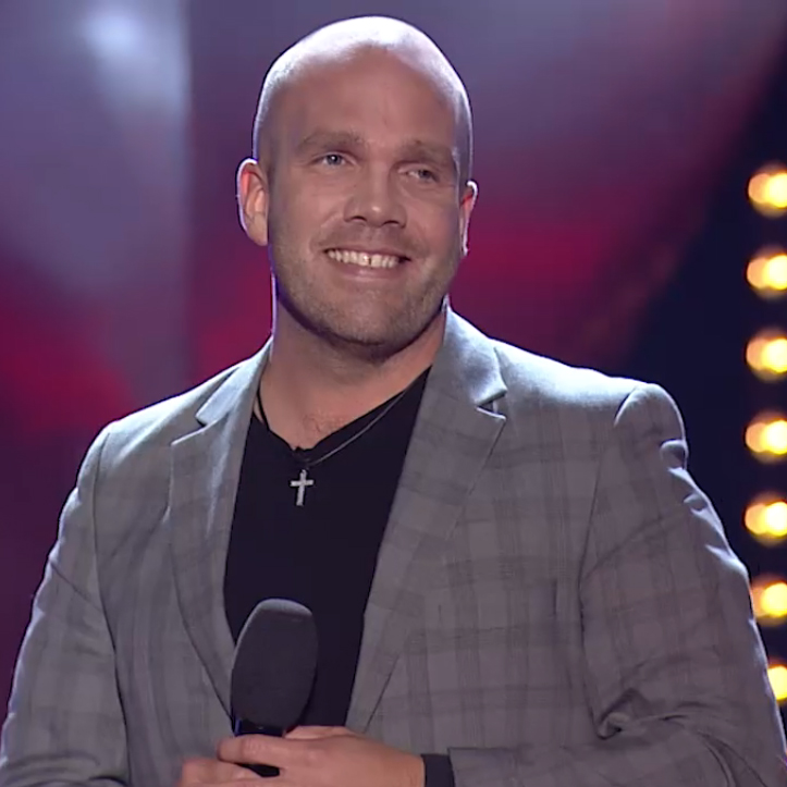 Arnar Dór flytur ábreiðu af þekktasta lagi John Legend - DV