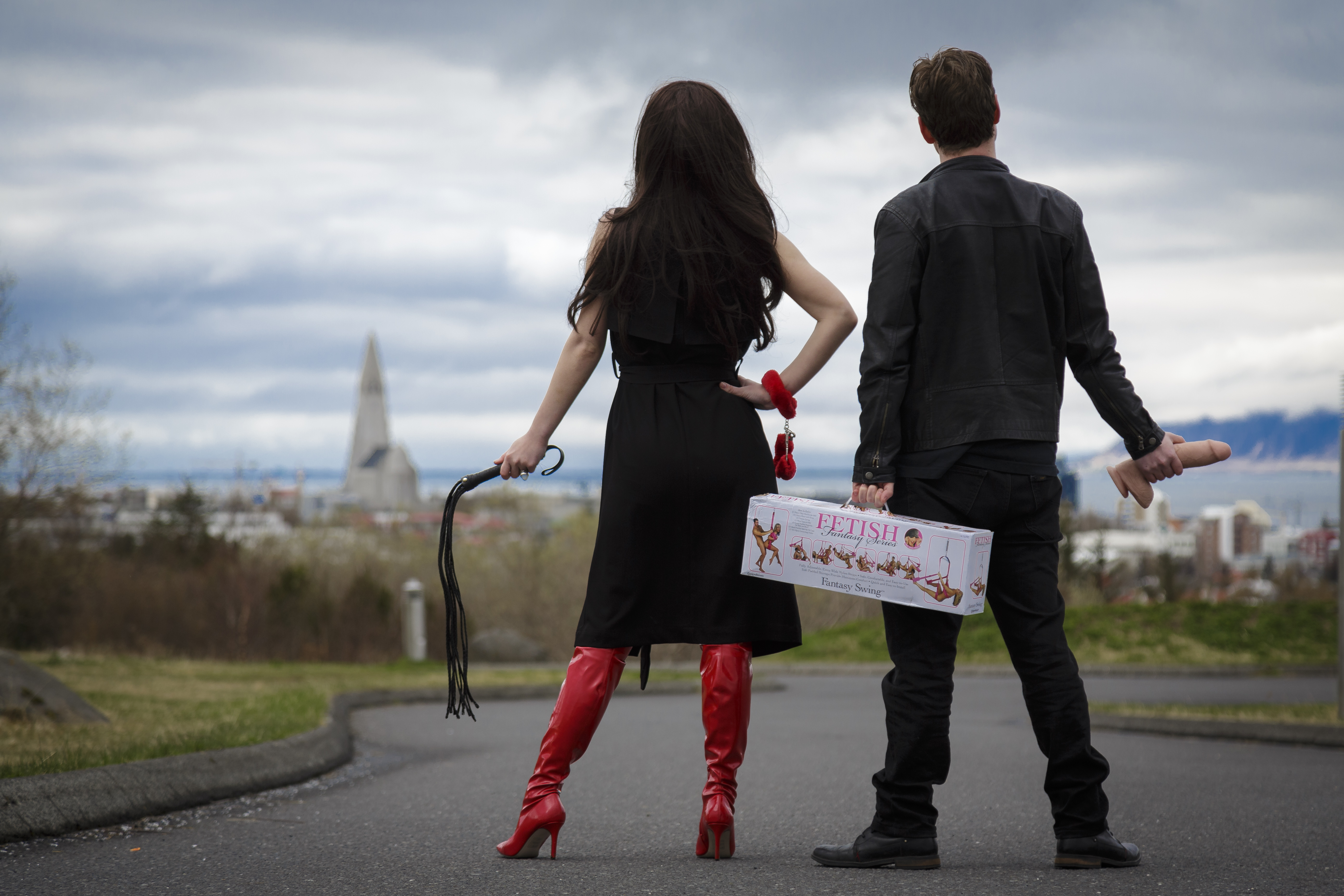 Fréttir DV í apríl: Kosningabarátta, eldsvoði og flótti Sindra - DV