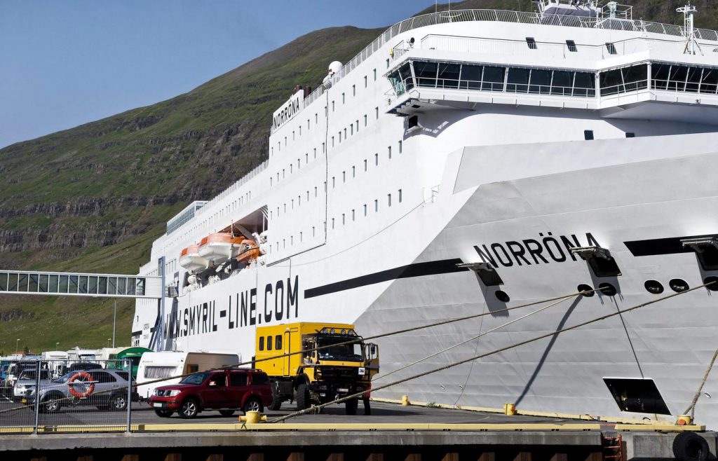 Ferðamenn tóku myndir inn um glugga: „Það var orðinn nettur pirringur ...