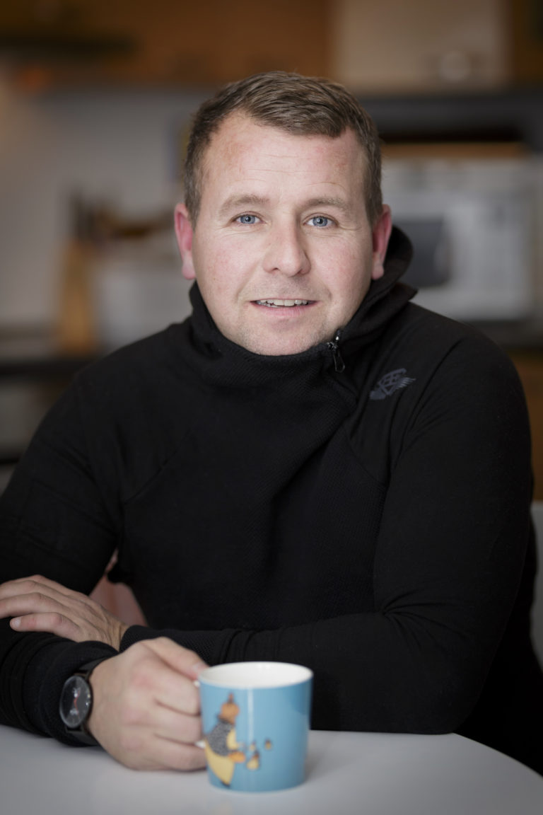 Reynir hefur háð baráttu við fíkniefni frá unglingsaldri: Ótrúleg ...