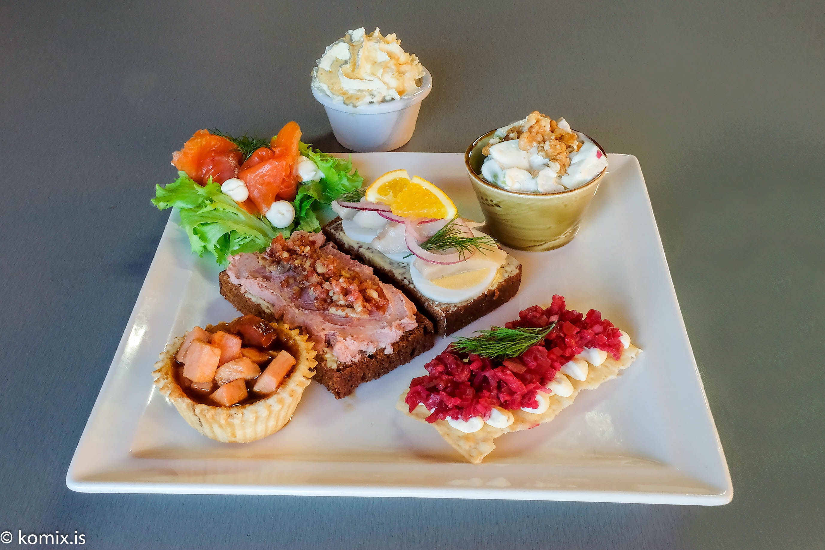 Kaffi Loki: Spennandi aðventuplatti efst á Skólavörðuholtinu - DV