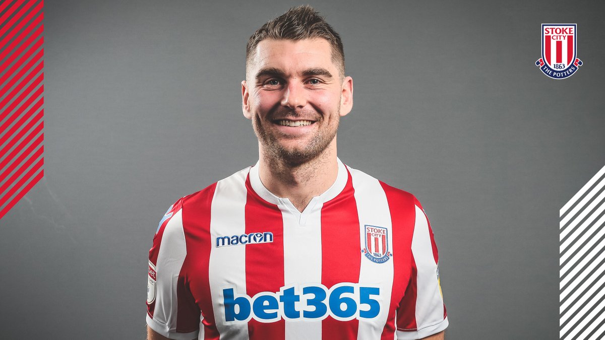 Sam Vokes skrifaði undir hjá Stoke - DV
