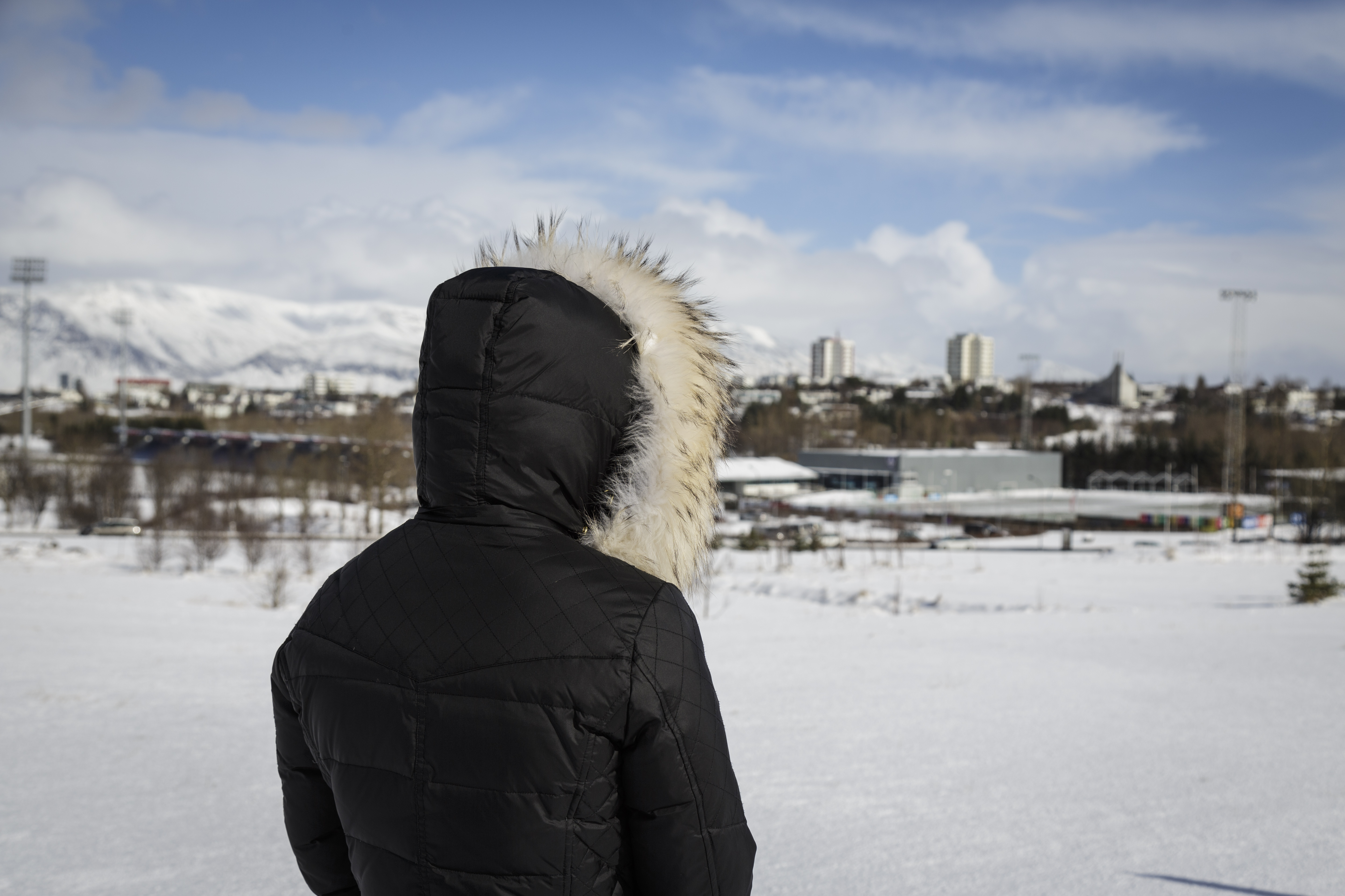 Margra barna íslensk móðir flúði ofbeldissamband og á ekki fyrir jólum ...