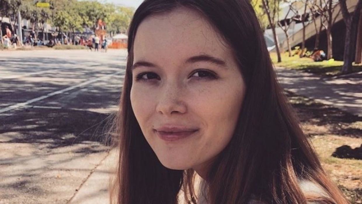 Kenna ferðaskrifstofu um að hákarlar urðu dóttur þeirra að bana - DV