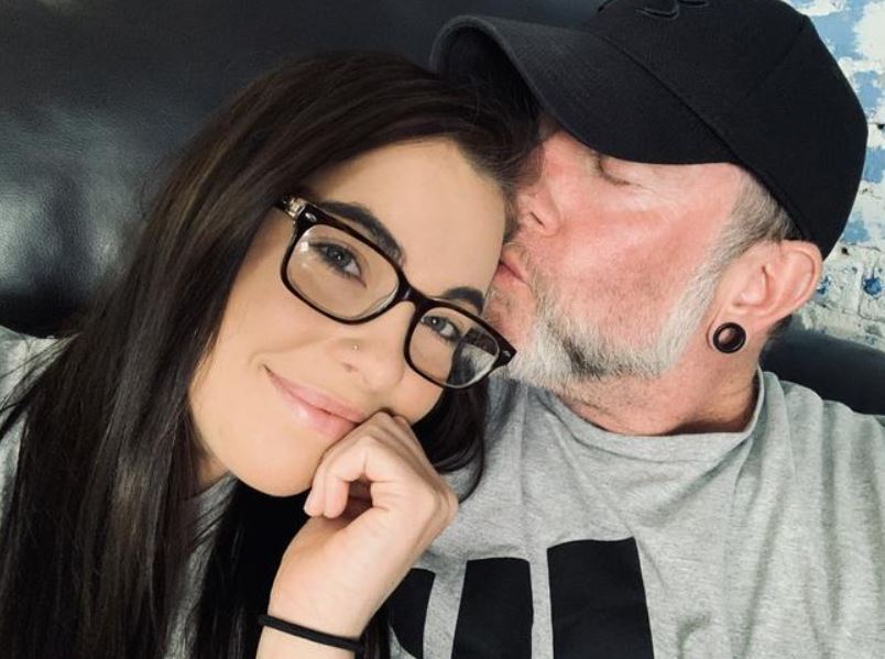 „Hann er ekki pabbi minn“ – 28 ára aldursmunur og segir kynlífið ...