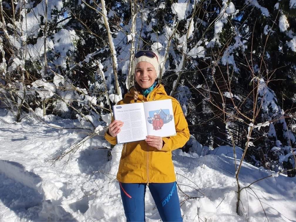 Sjáðu myndirnar: Auður teiknaði mögnuðustu konur Íslandssögunnar - DV