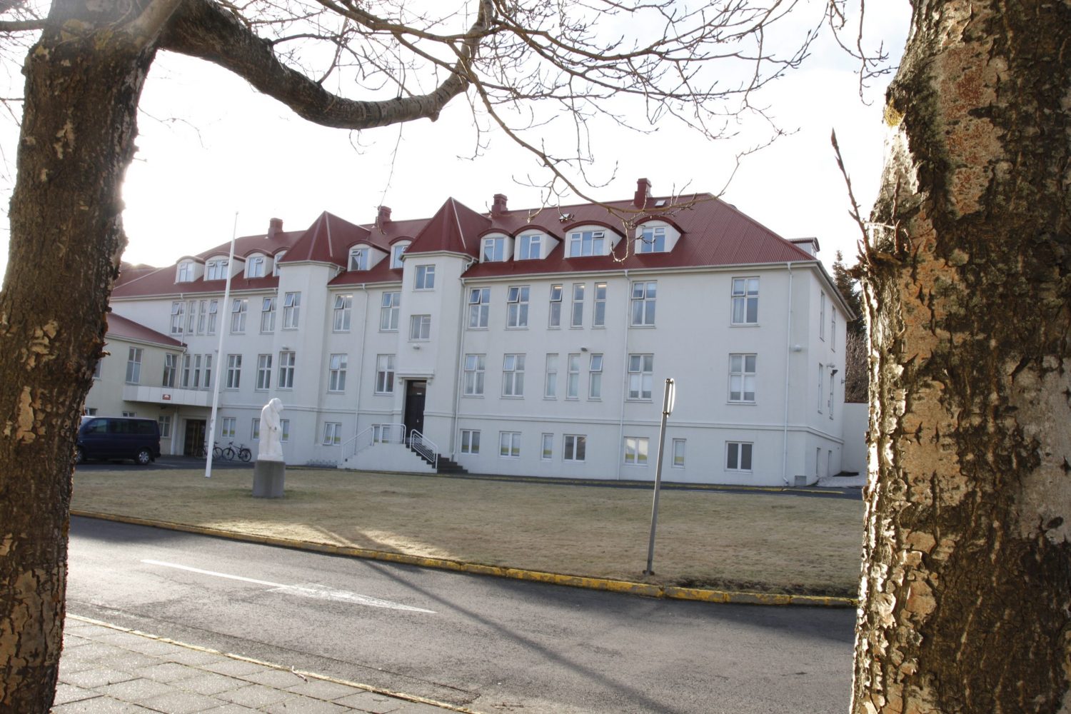 Harmleikur á geðdeild - Depurð, fíkn og geðhvörf rót afbrotafaraldurs - DV