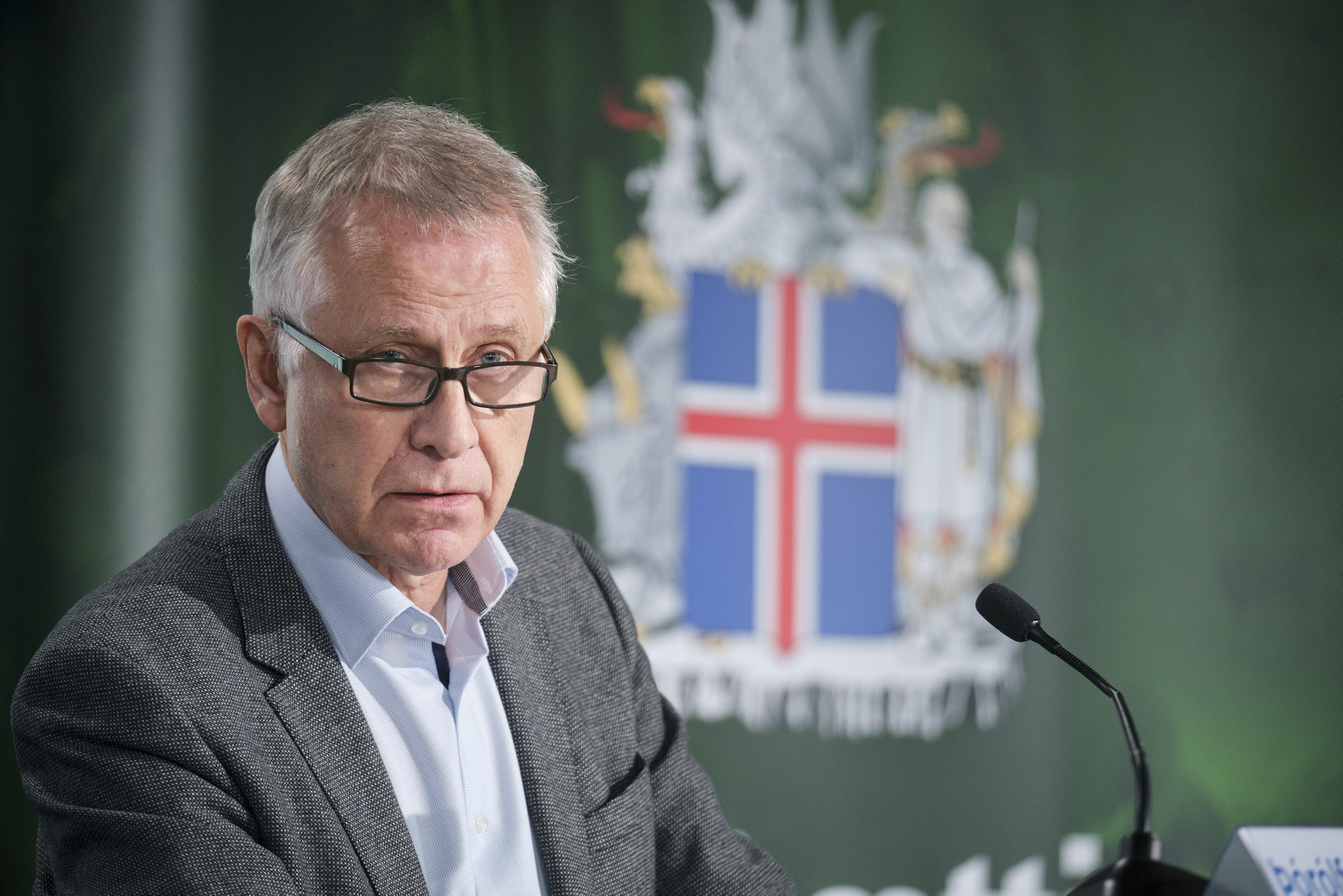 Þórólfur leggur ekki í hertar aðgerðir þrátt fyrir áhyggjur - Sigurður ...