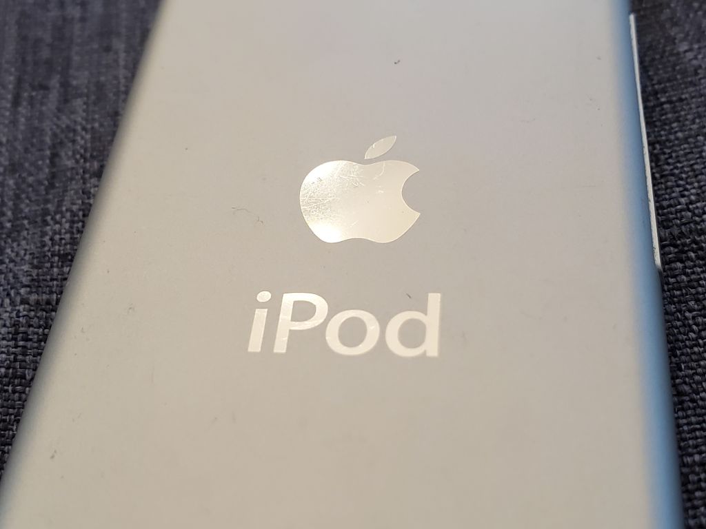 Apple hættir framleiðslu iPod - DV