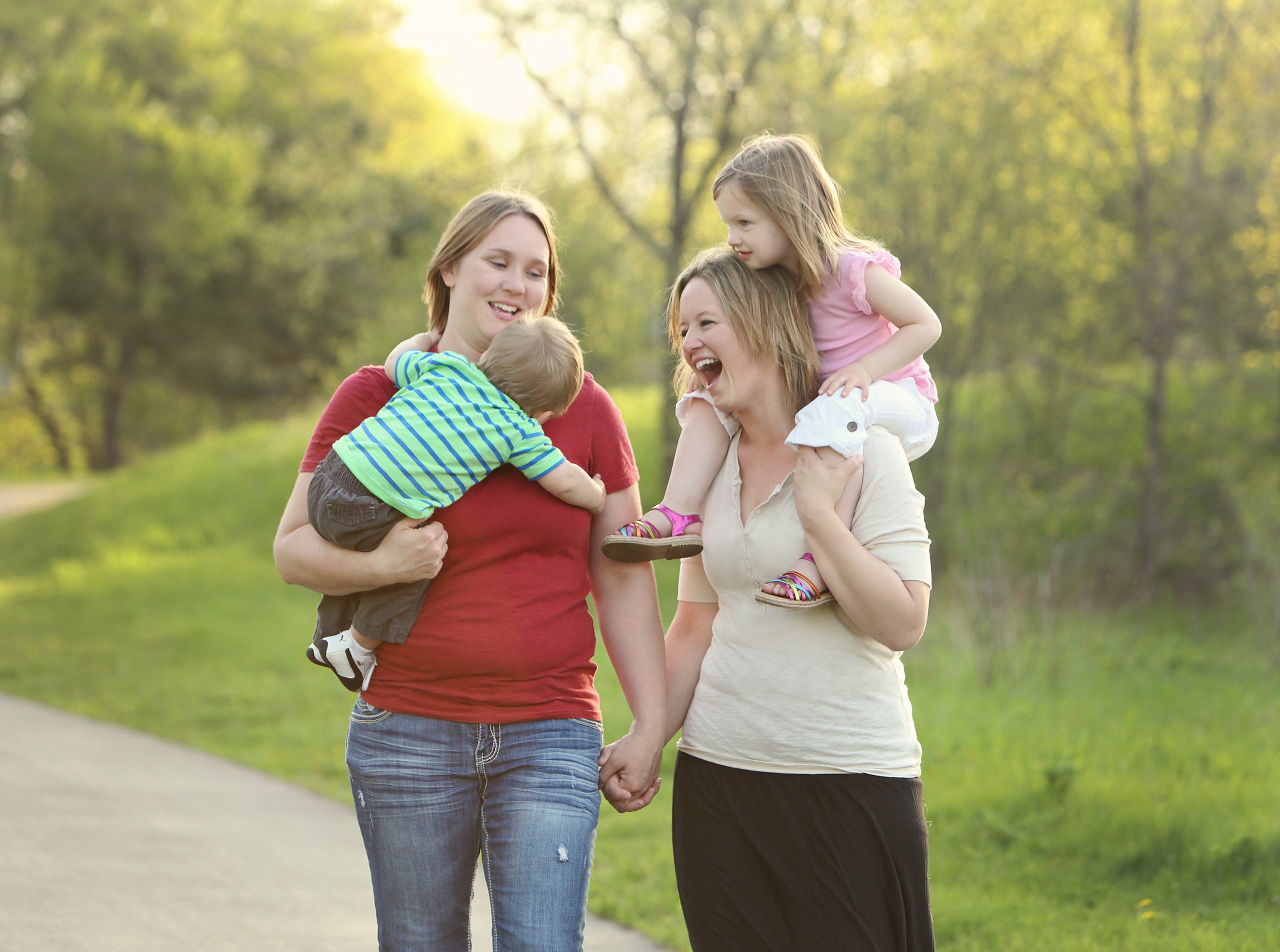 Læknir sagði lesbíum sem vildu eignast barn að „sofa hjá karlmanni“ - DV