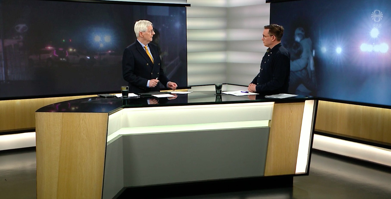 Ummæli Helga Valbergs í fréttunum í gær vekja reiði - „Hvaða farsi er ...