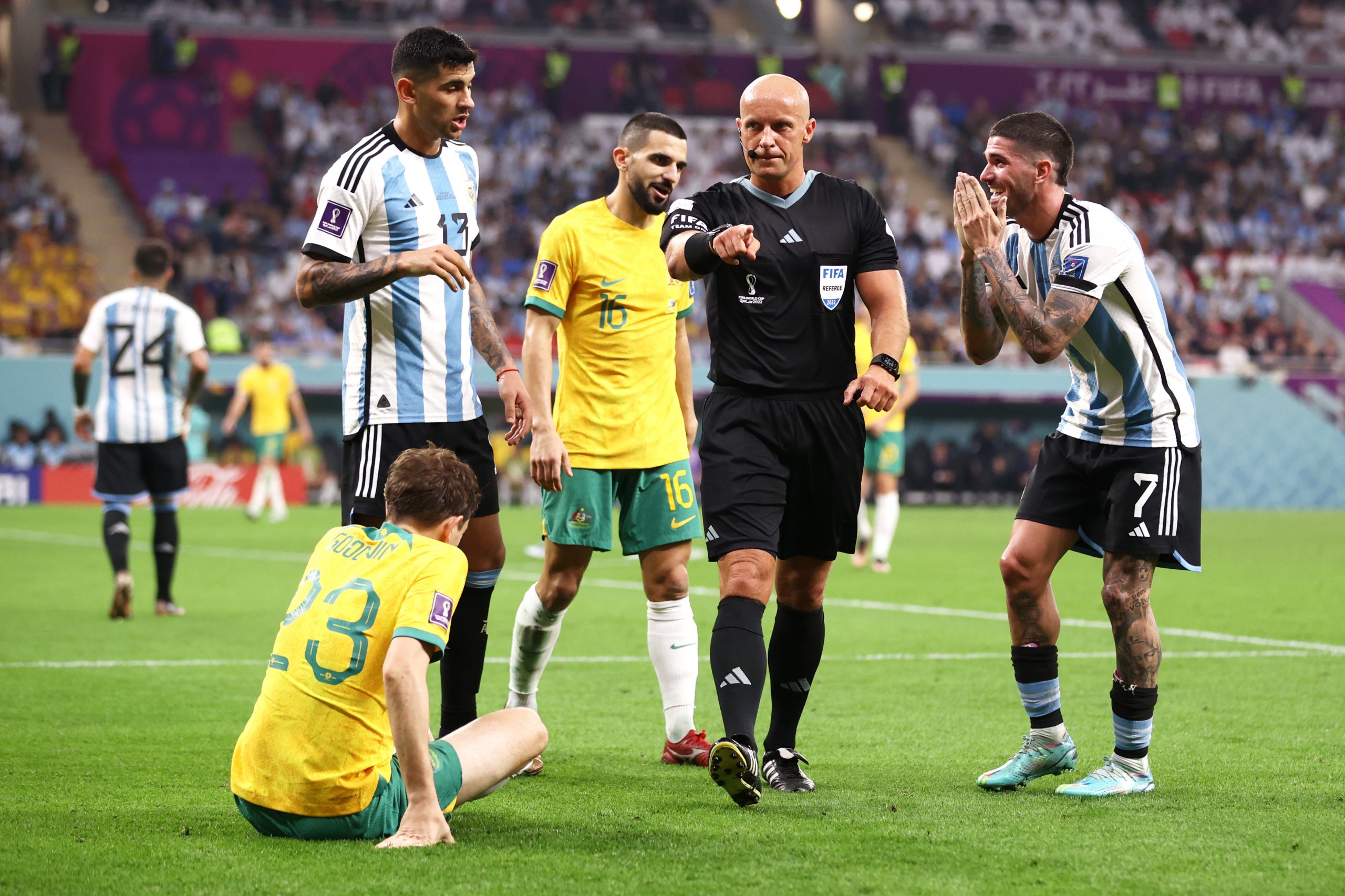 Hver verður á flautunni á úrslitaleik HM? - DV