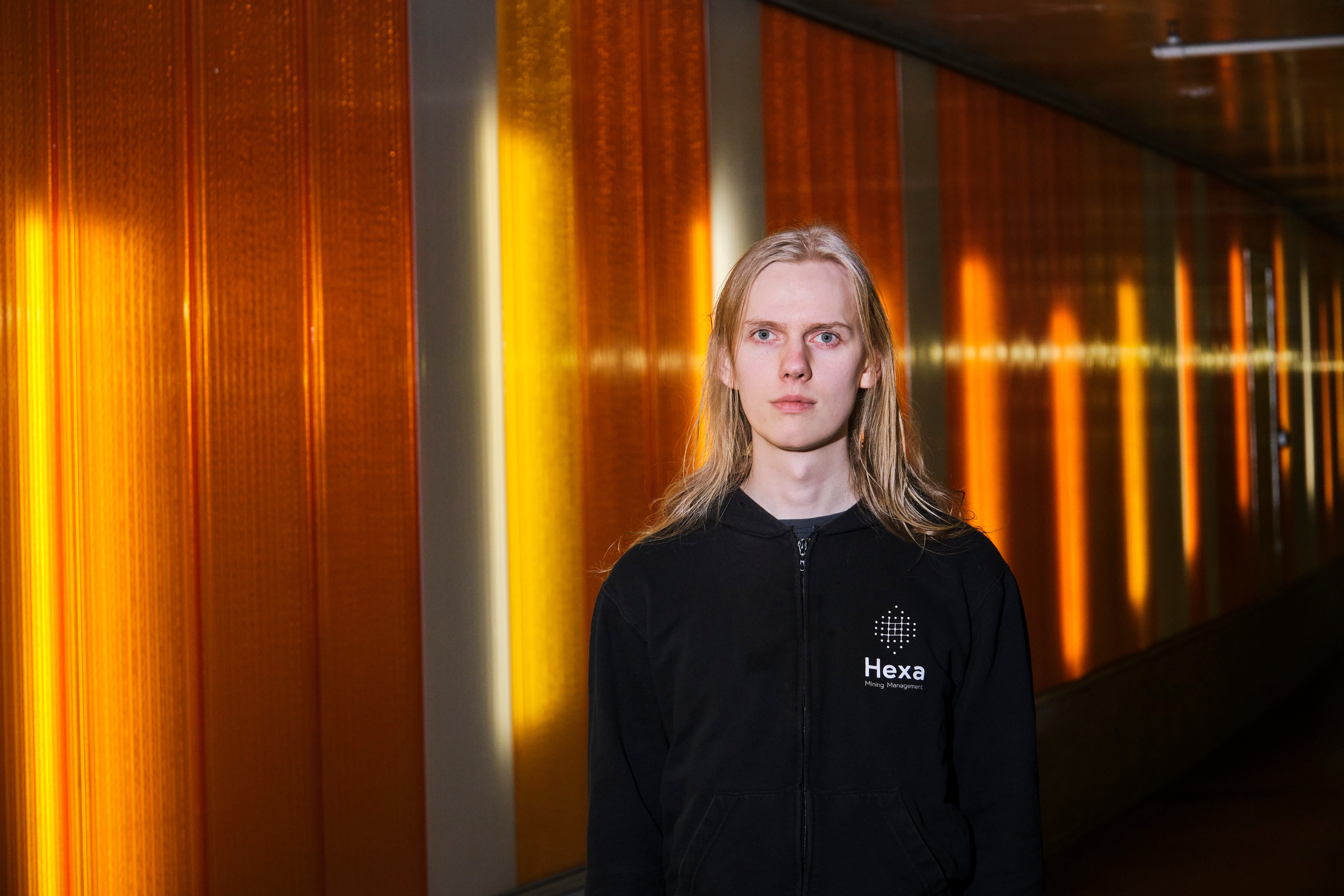 Elías Snær er afkvæmi hrunsins og gámakafari - „Fátækt fólk lifir á ...