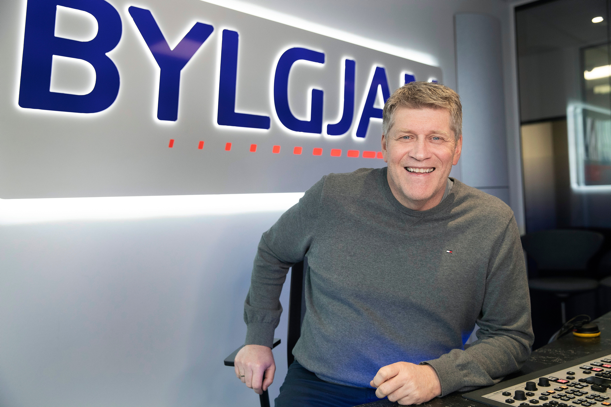 Heimir spyr hvers vegna við erum ekki að ræða mál málanna – „Hér er ...