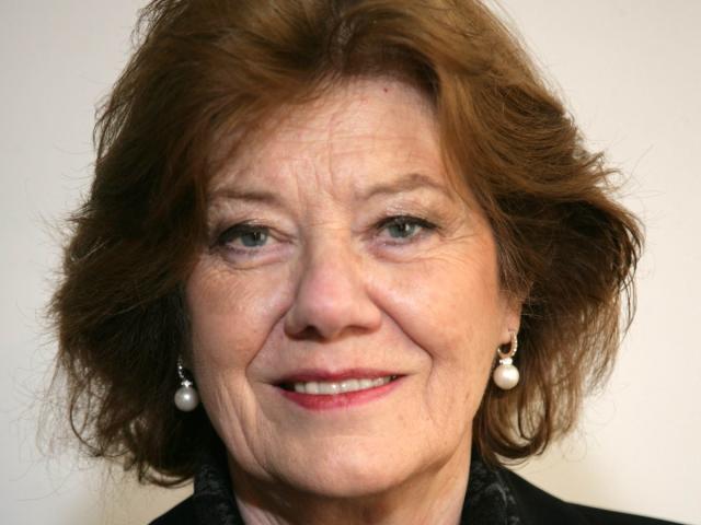 Varð glæpasagnahöfundur eftir að hafa myrt móður vinkonu sinnar - DV