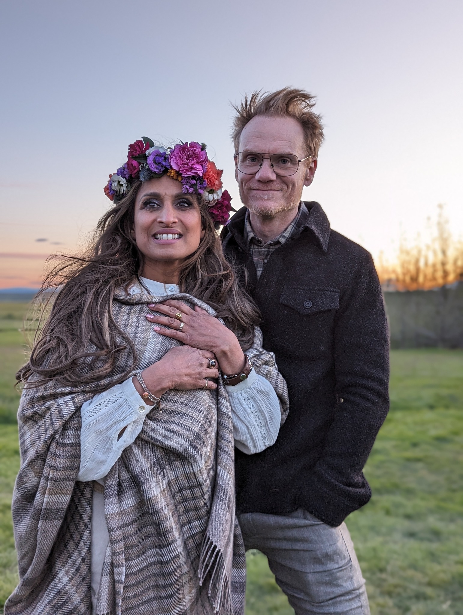 Yesmine hélt upp á fimmtugsafmæli með hlöðuballi - Frægir fjölmenntu og fögnuðu - DV