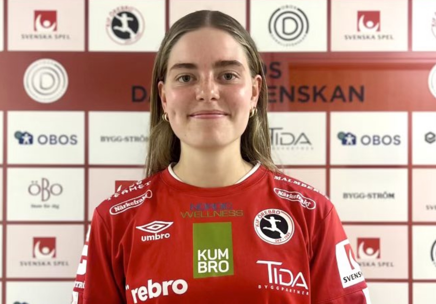 Yfirgefur Breiðablik Og Skrifar Undir í Svíþjóð Dv