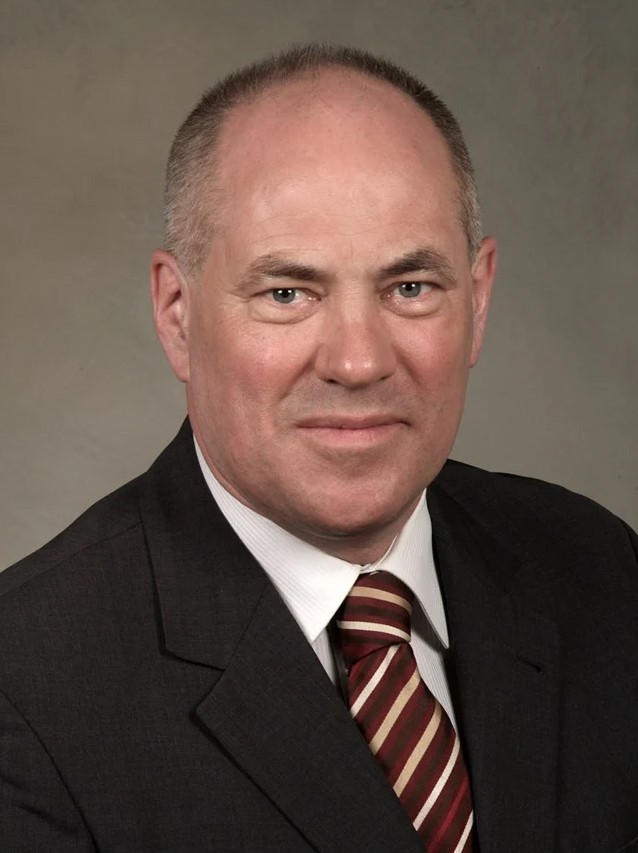 Jafet S. Ólafsson látinn - DV