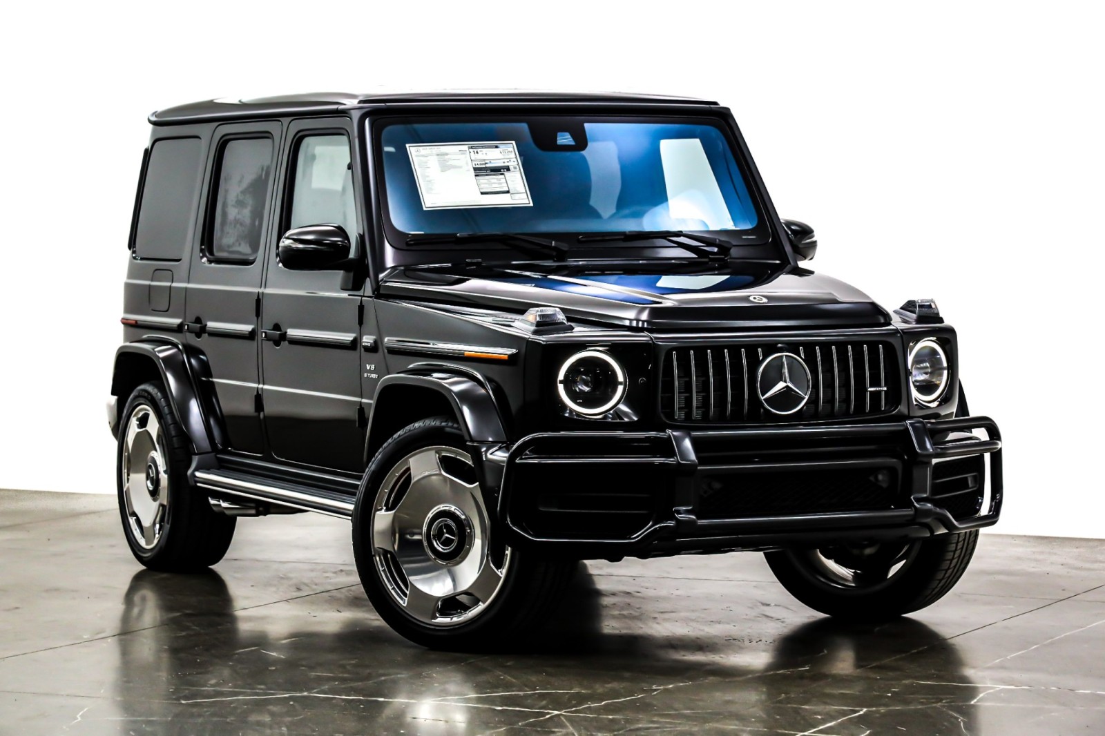 Gaf börnunum jólagjafir fyrir 40 milljónir - DV