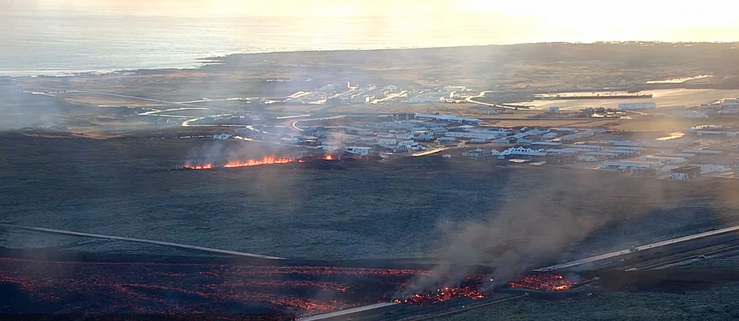 Gosið í Grindavík - Quick Update On The Eruption in Grindavík - DV