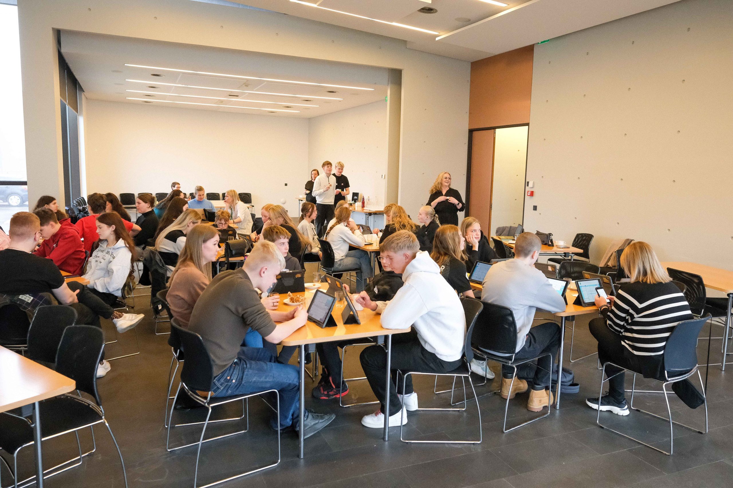 Barnaþingmenn leggja fram sjö tillögur til úrbóta í skólastarfi - DV