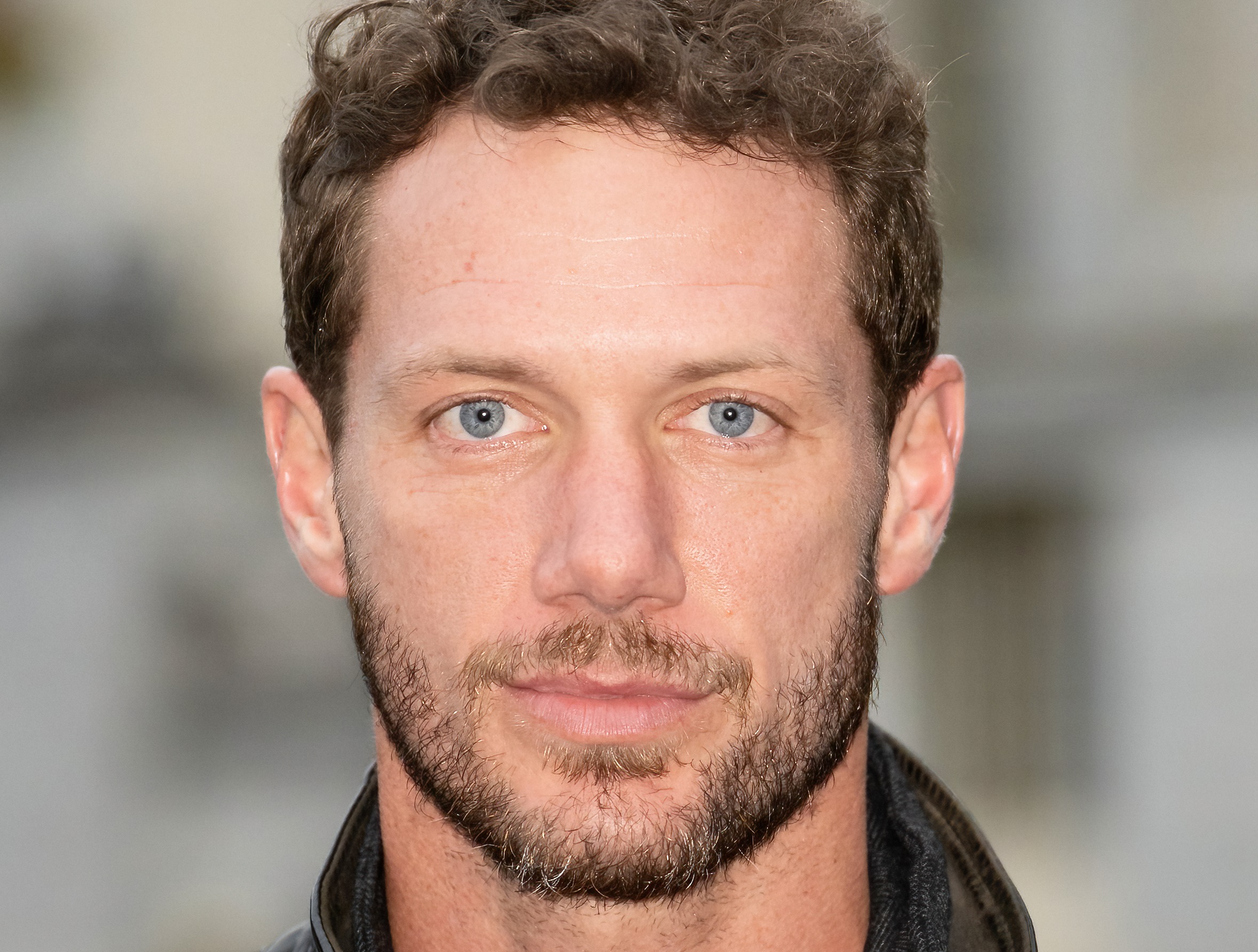 Þekktur leikari skotinn til bana - DV