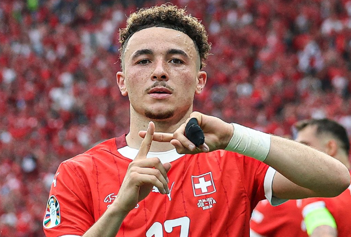 Sjáðu magnað mark Vargas gegn Ítölum á EM - DV