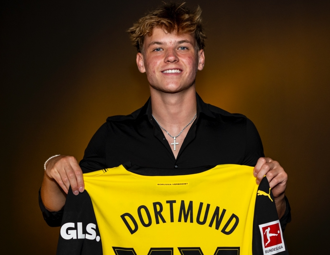 Cole spilaði sinn fyrsta leik fyrir Dortmund - DV