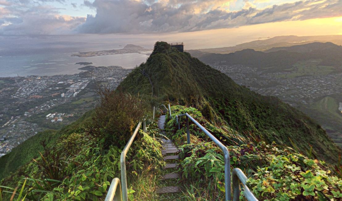 Lokuð gönguleið laðar ofurhuga að sér – „Einhver mun slasast eða deyja ...