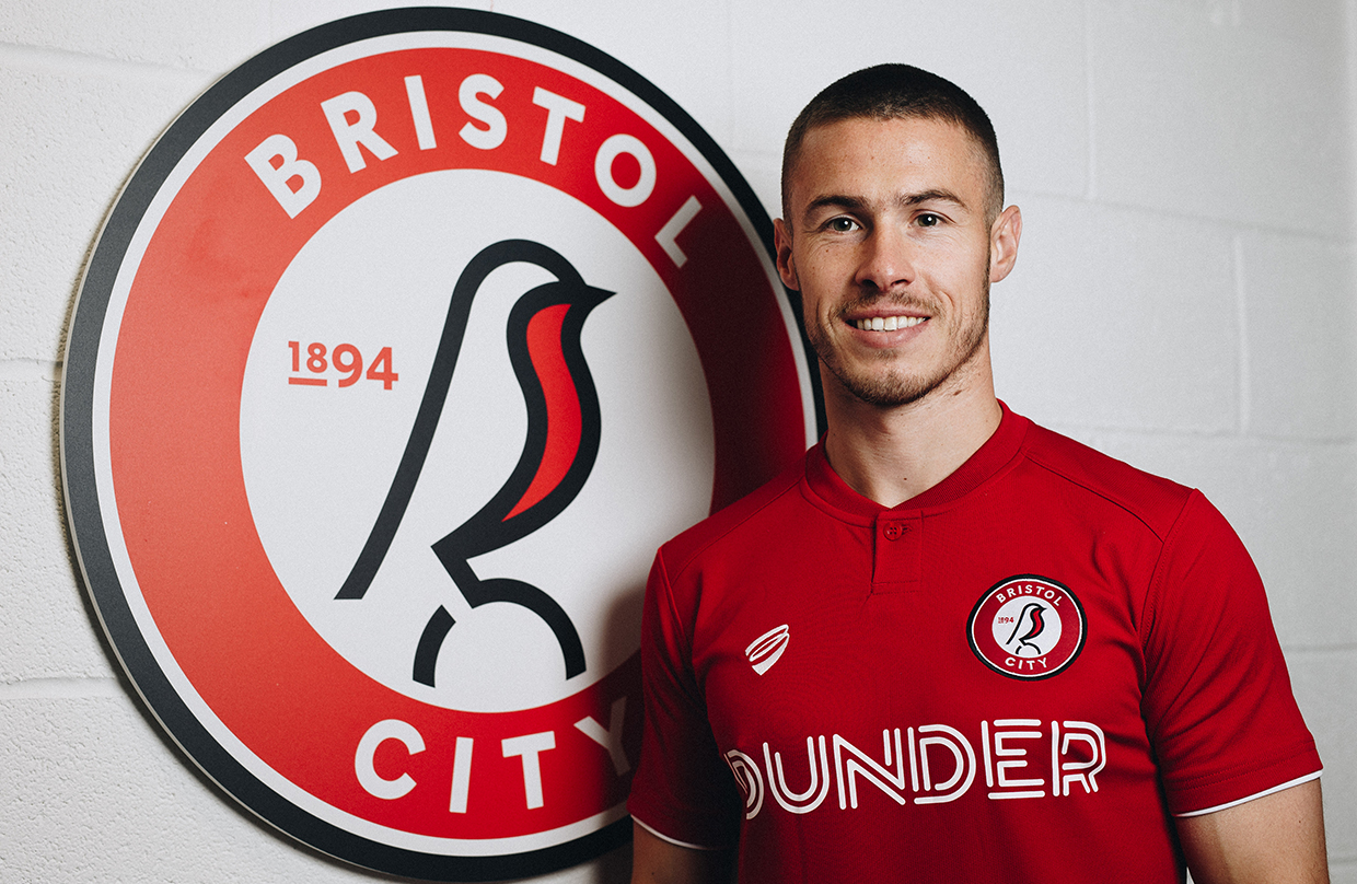 Manchester United semur við leikmann sem fór frá félaginu fyrir 21 ári - DV