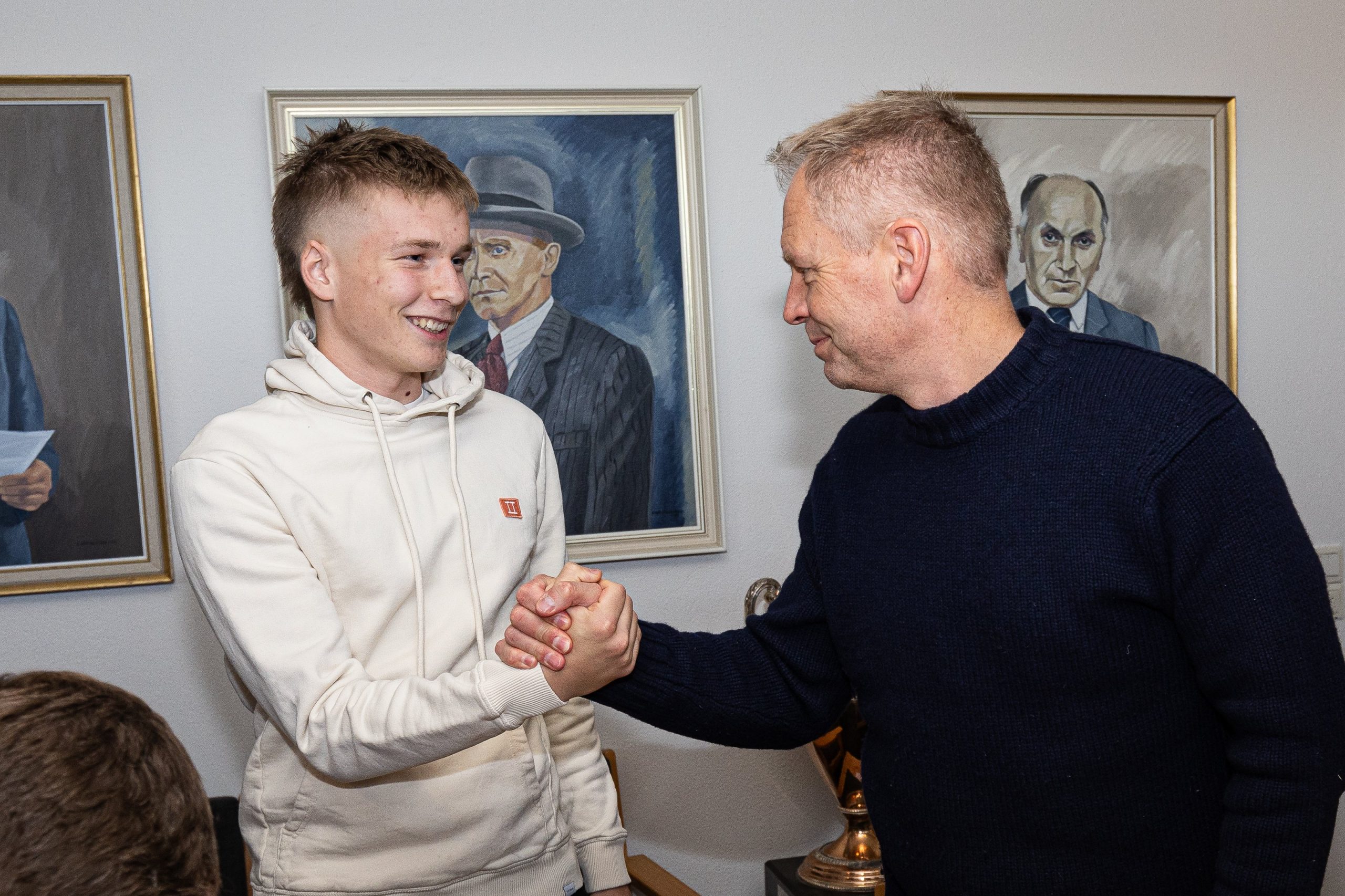 Róbert Elís kominn í KR - DV