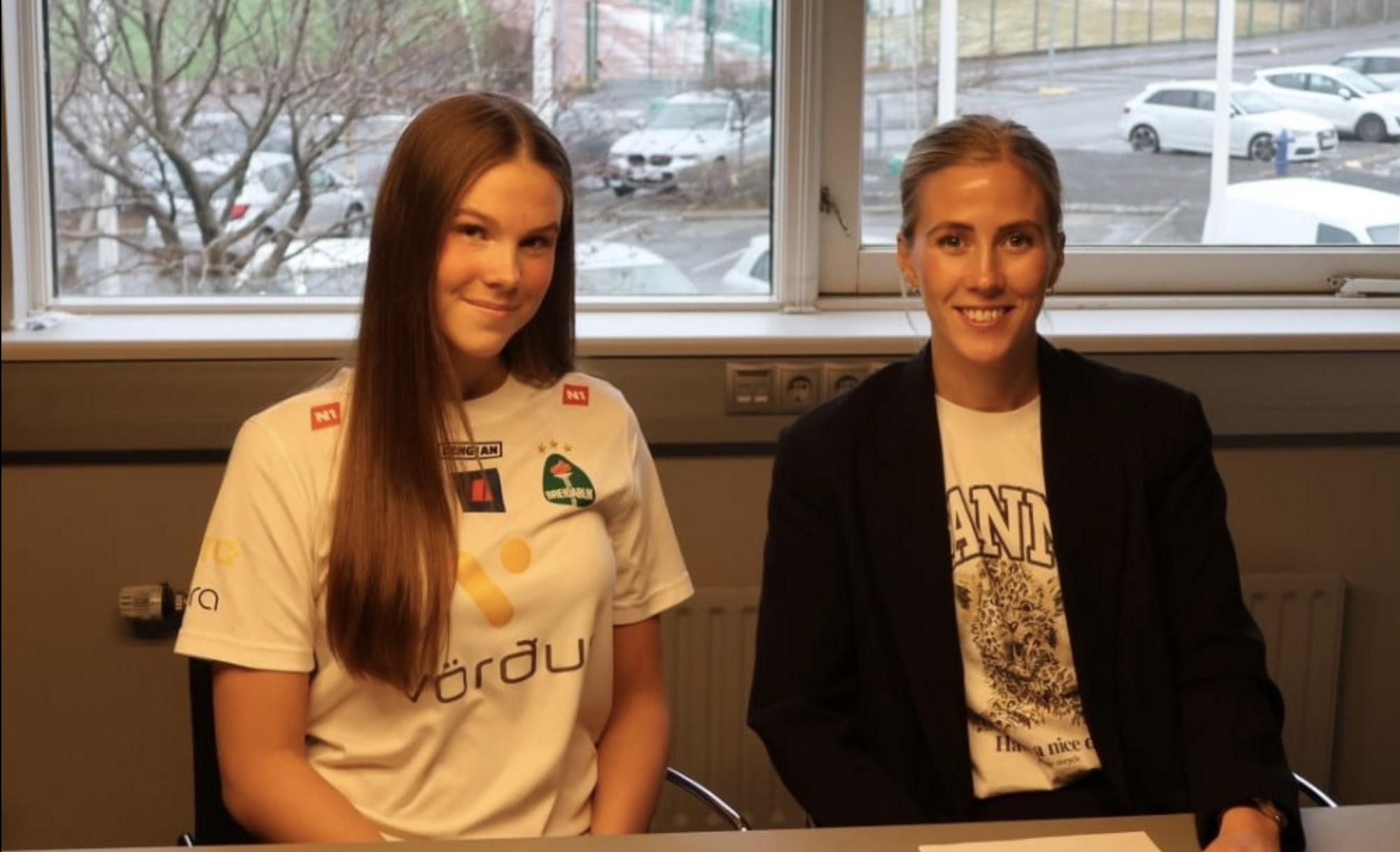 Helga Rut semur við Íslandsmeistarana - DV