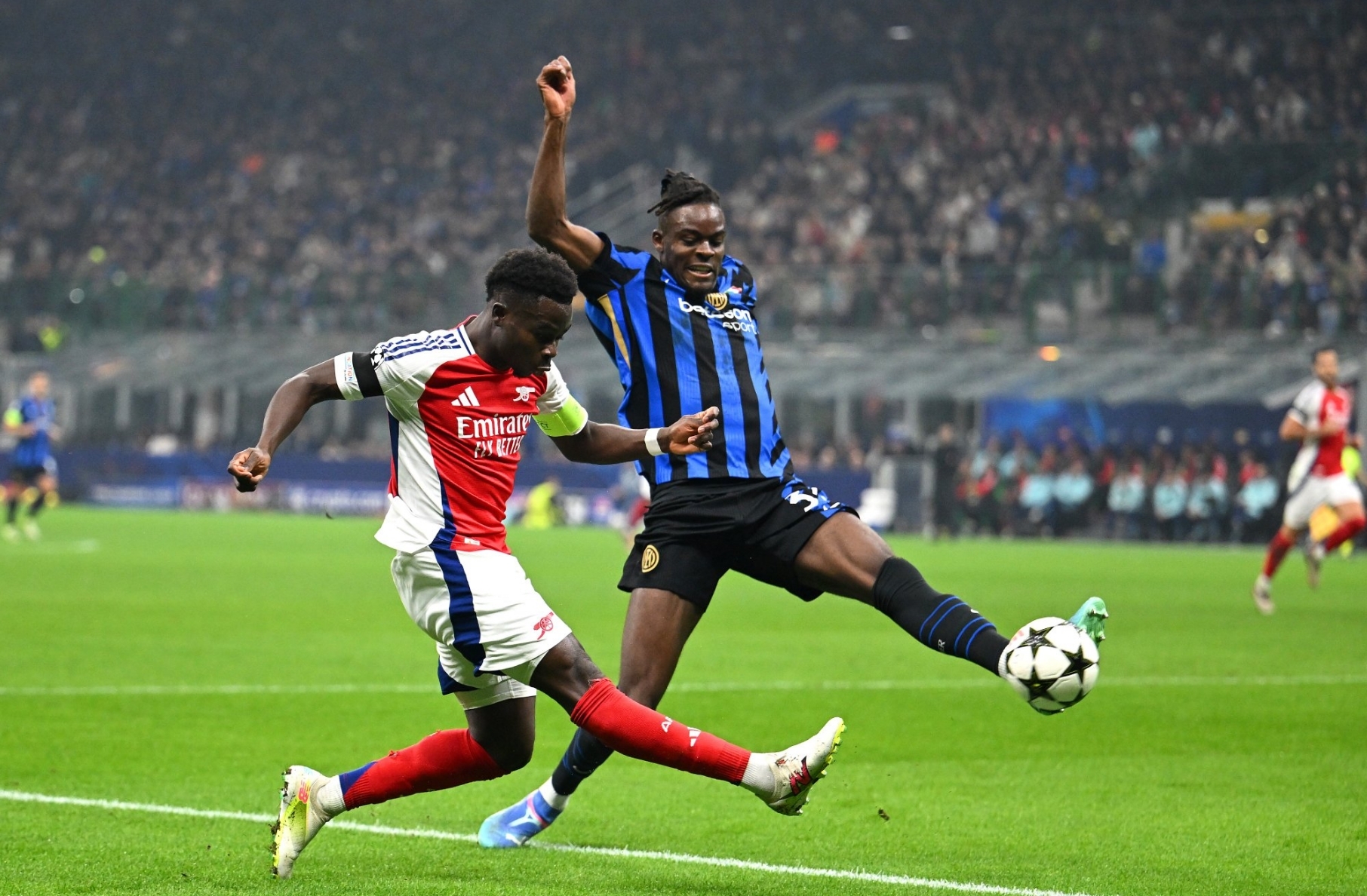 Saka útskýrir ákvörðun sína í gær - Vildi gera vini sínum greiða - DV