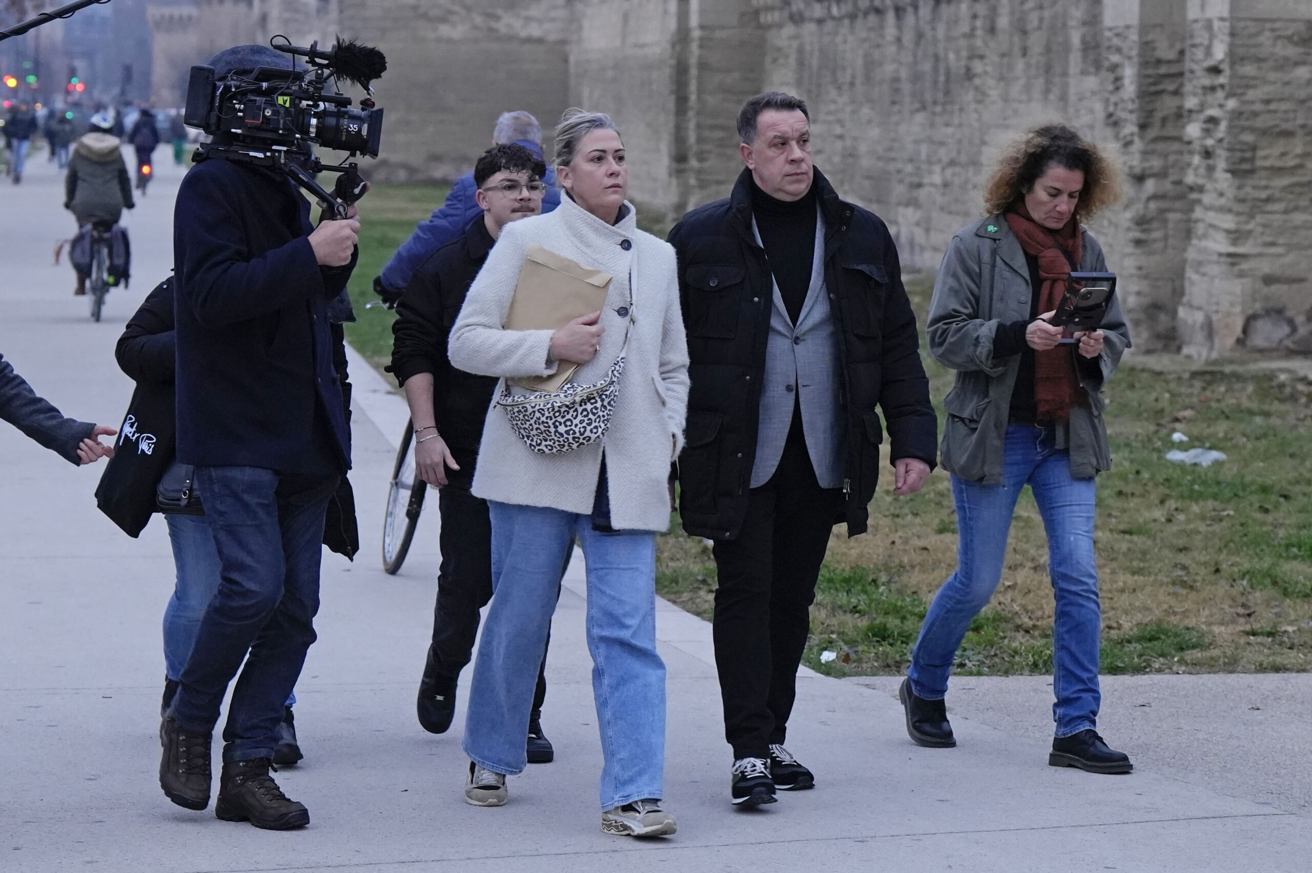 Hrópaði á föður sinn í dómsal: „Þú munt deyja eins og hundur!“ - DV