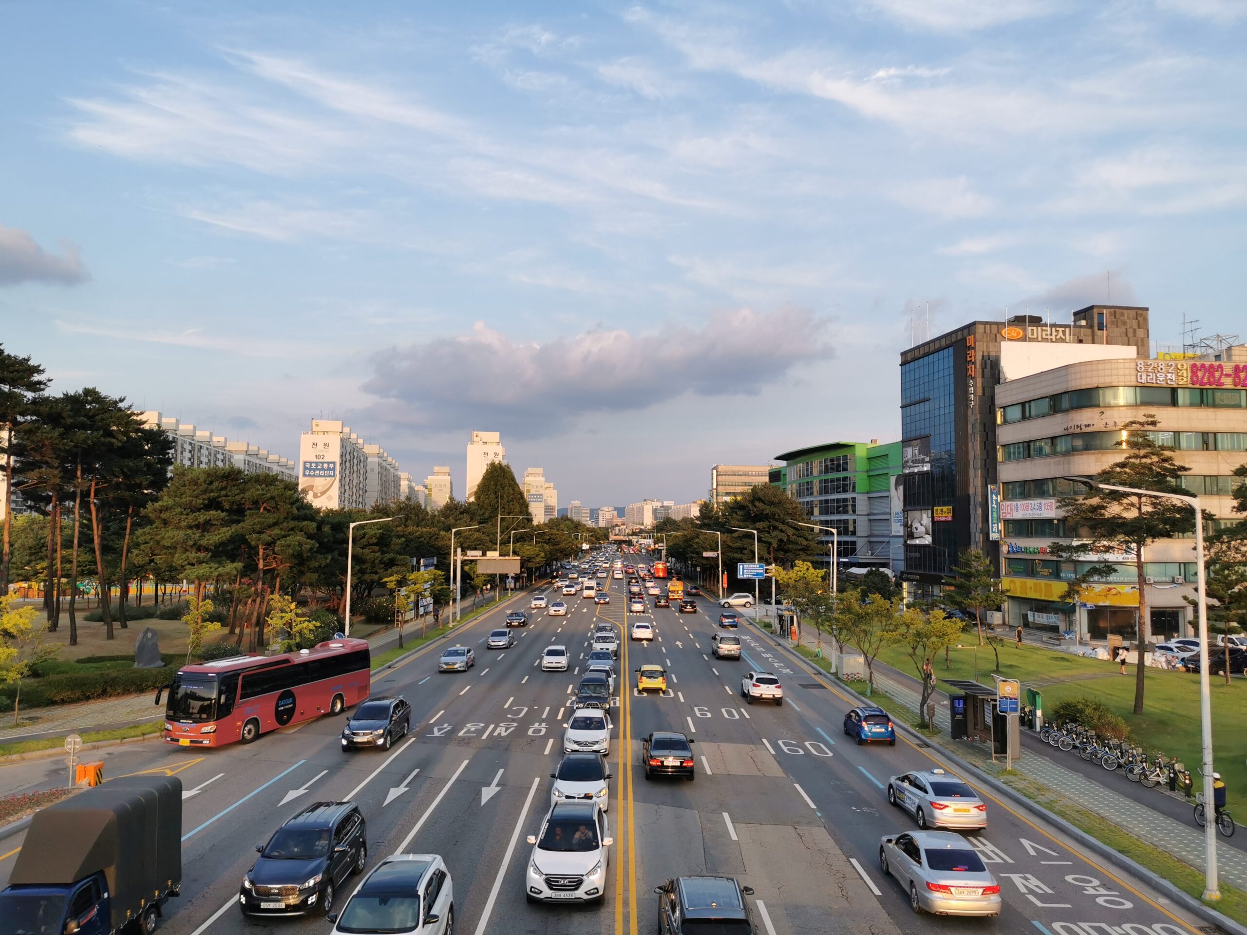 Kennari myrti átta ára nemanda sinn - DV