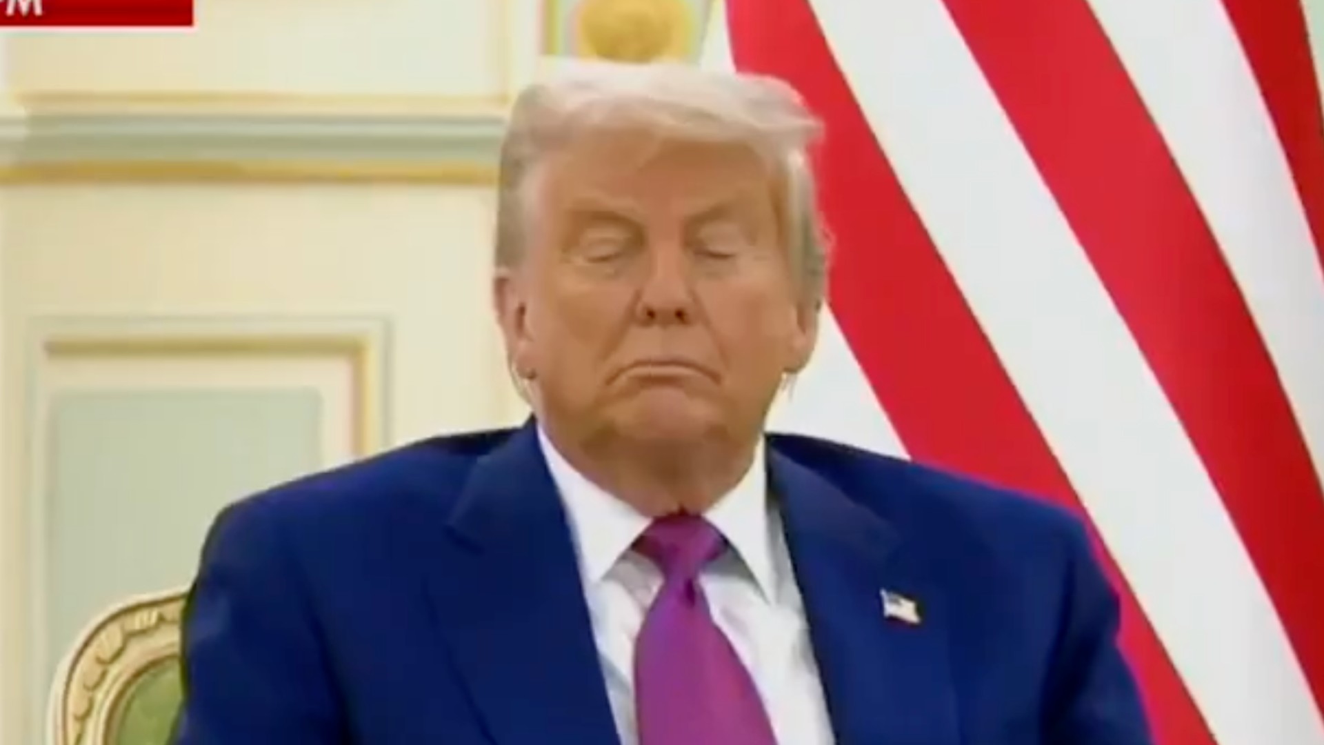 Leyniþjónustan sögð leita leiða til að fá Trump til að fylgjast betur ...