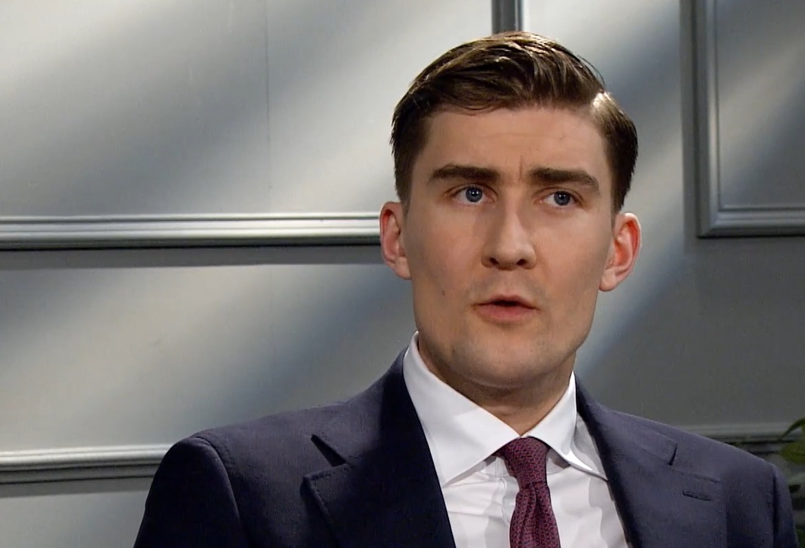 Snorri fær pillu frá ömmu sinni eftir færslu hans um Charlie Kirk ...