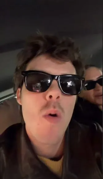 Nýjasta höggið í stríði Beckham-fjölskyldunnar kemur úr óvæntri átt ...